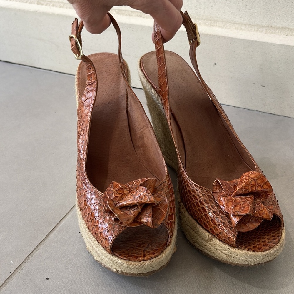 Tan Snake Skin Wedges - Gem
